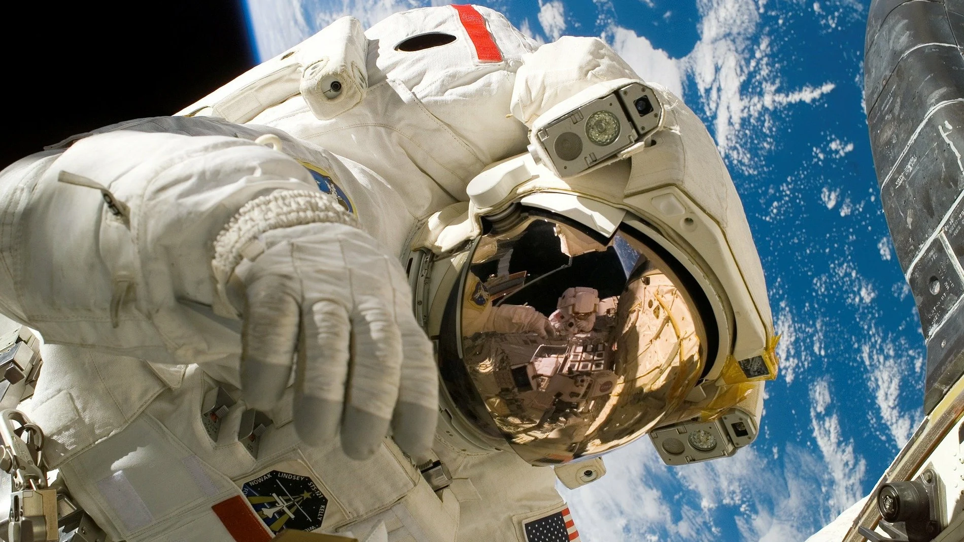 ¿Qué estudiar para ser astronauta? Requisitos y consejos