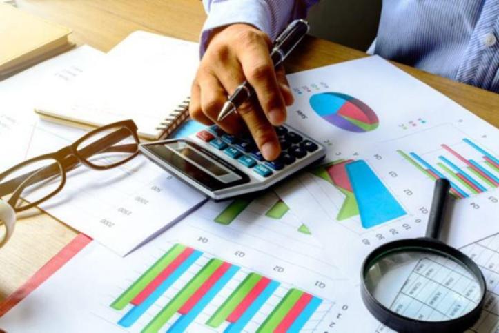 ¿Por qué estudiar economía? - Todas las razones - ImpulsaT