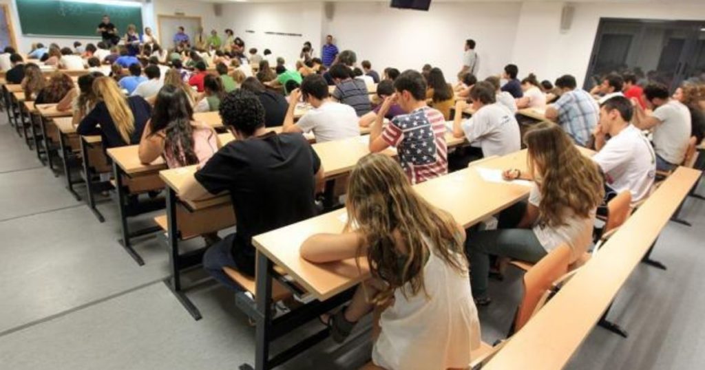 Estudiar Sociología 2023: Requisitos y Ventajas - ImpulsaT