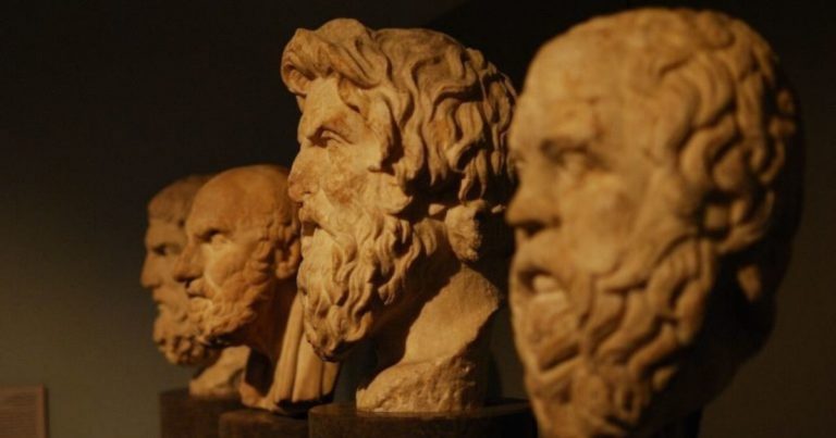 Estudiar Filosofía en 2023: Requisitos y Salidas- ImpulsaT